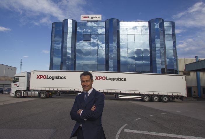 Nueva ruta de mega camiones entre Barcelona y Valencia