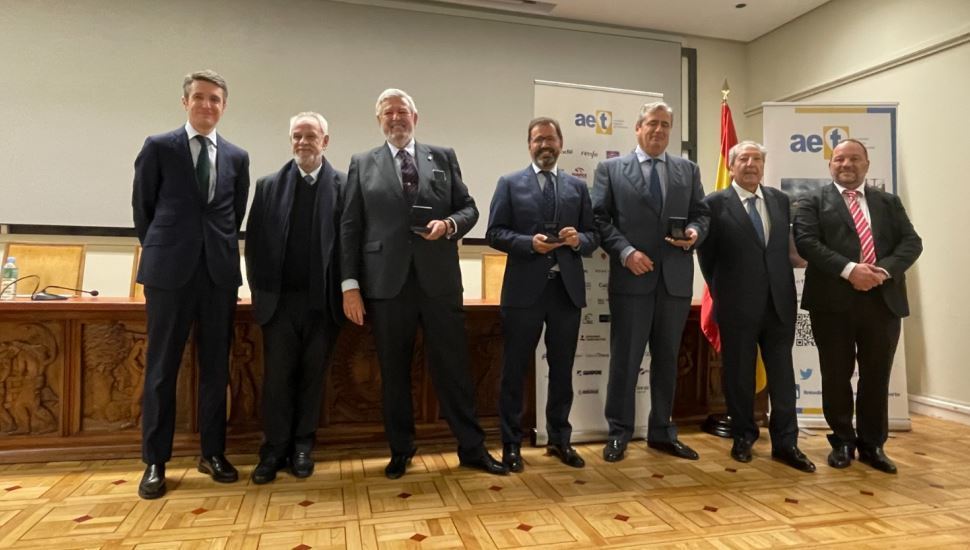 La Asociación Española de Transporte entregó las Medallas al Mérito en el Transporte. Fotos