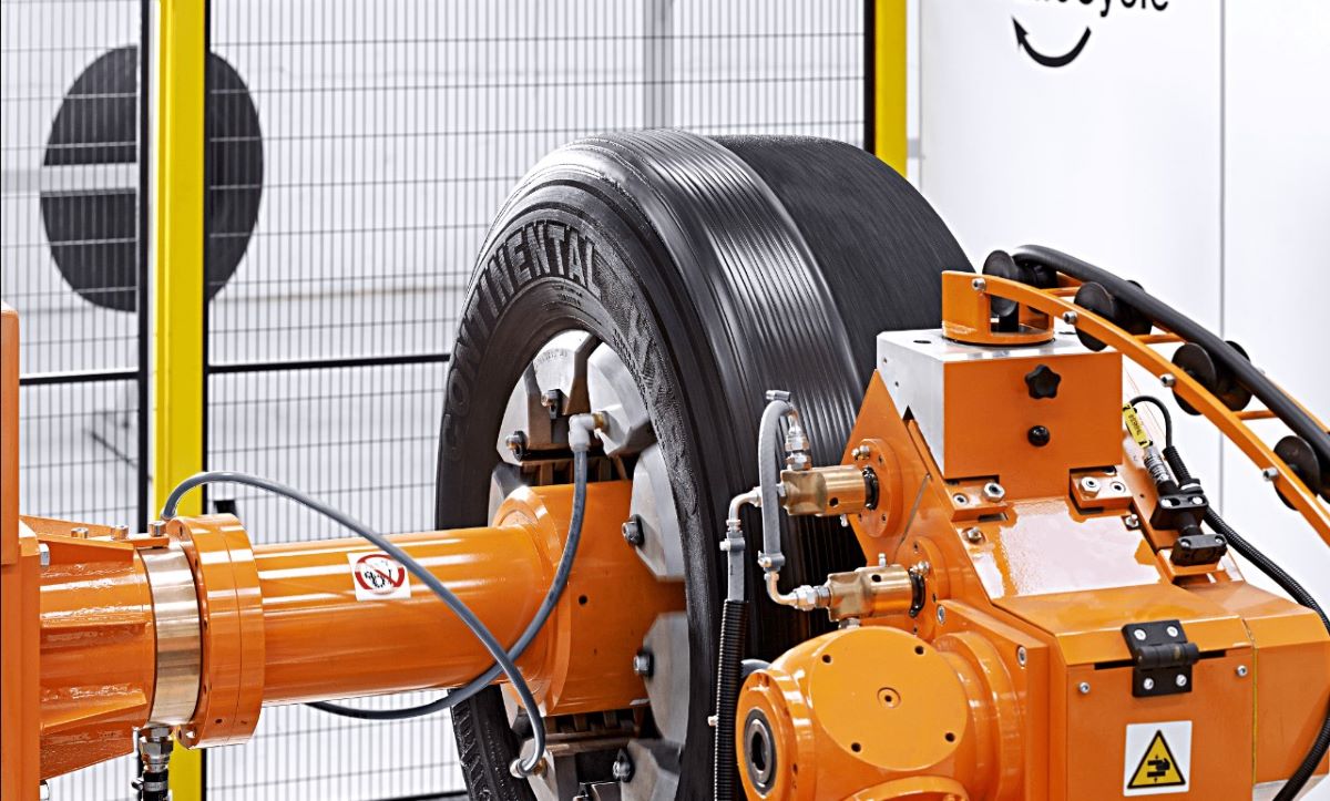 Continental celebra más de 120 años de recauchutado de neumáticos para camiones y autobuses