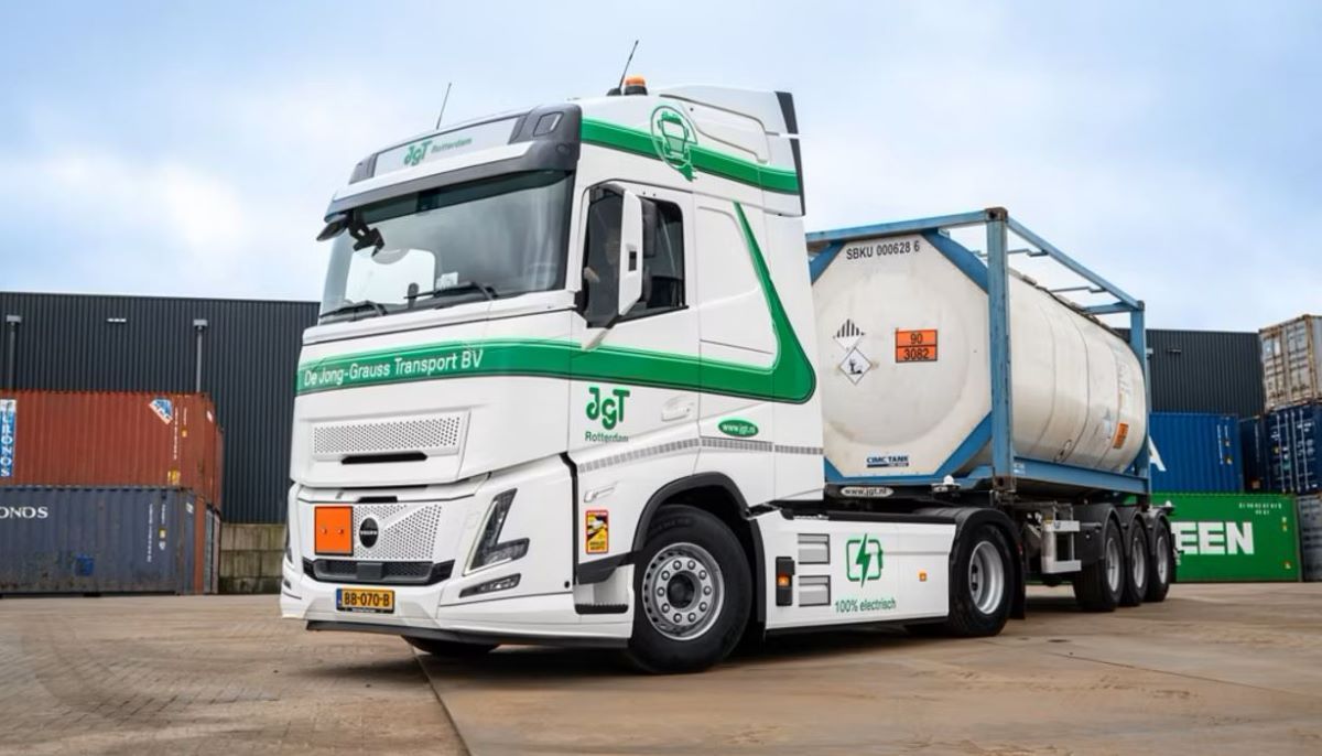 De Jong-Grauss Transport (JGT) estrena el primer Volvo FH Aero Electric ...
