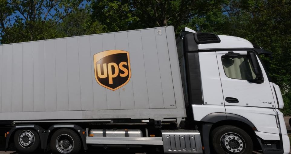 UPS: La logística sostenible y recarga inteligente