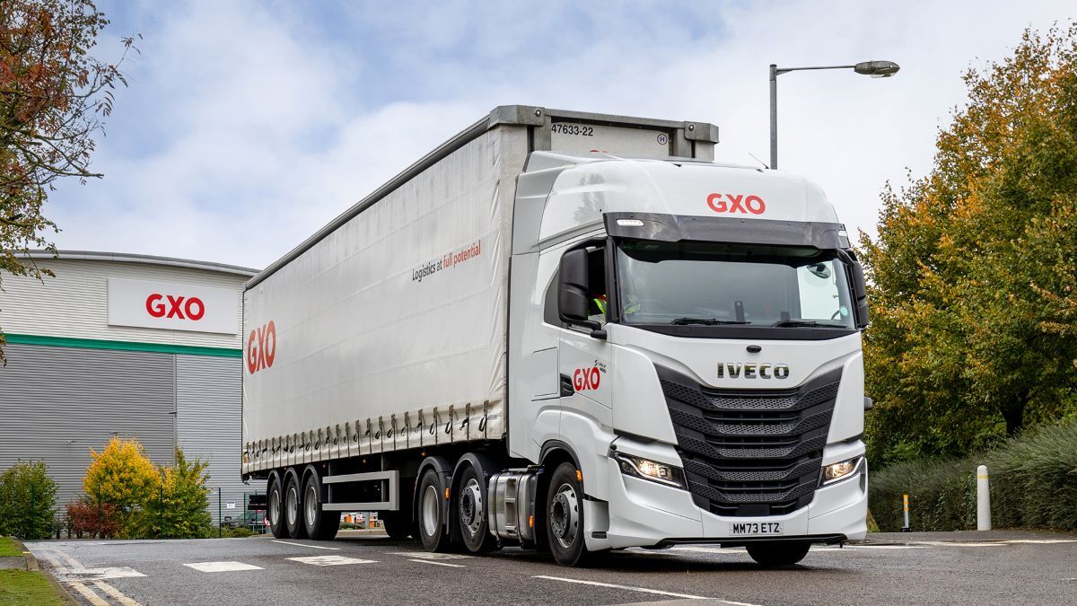 GXO Logistics y Versace han renovado su colaboración en Italia
