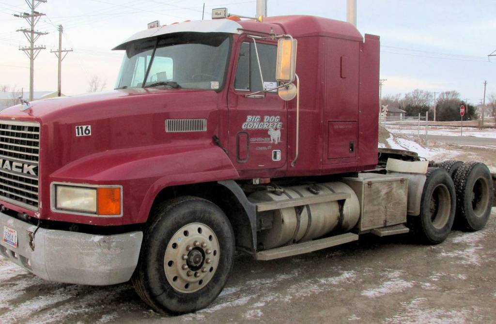 La historia de los camiones Mack. Fotos